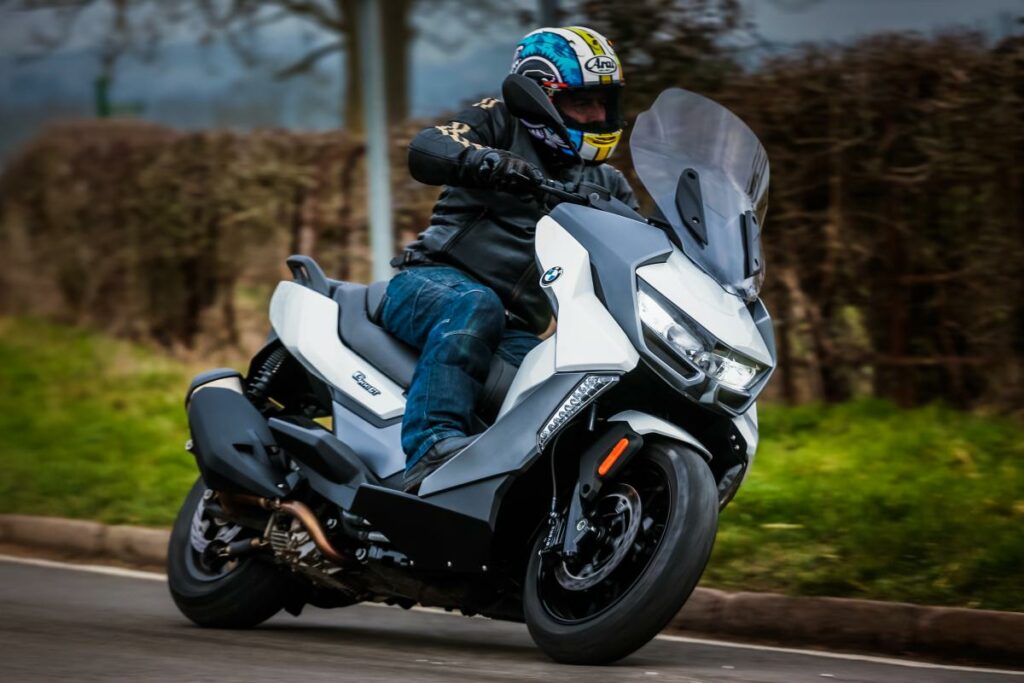 Novo Scooter da BMW C 400 X: Preço, predicados exclusivos e lançamento