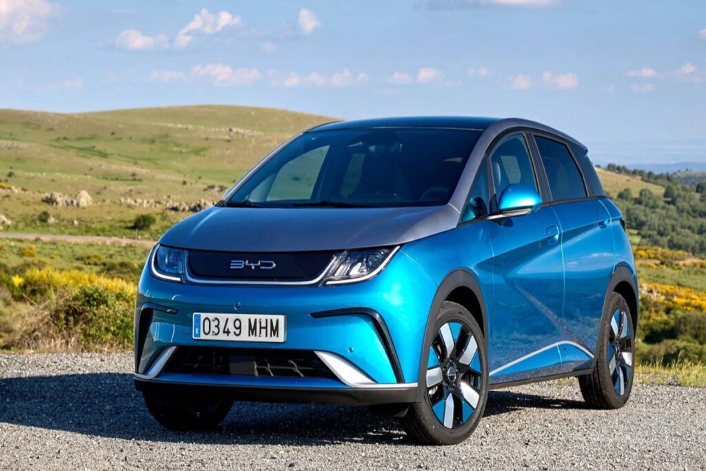 BYD Dolphin PCD 2025: Preço, versões e isenções