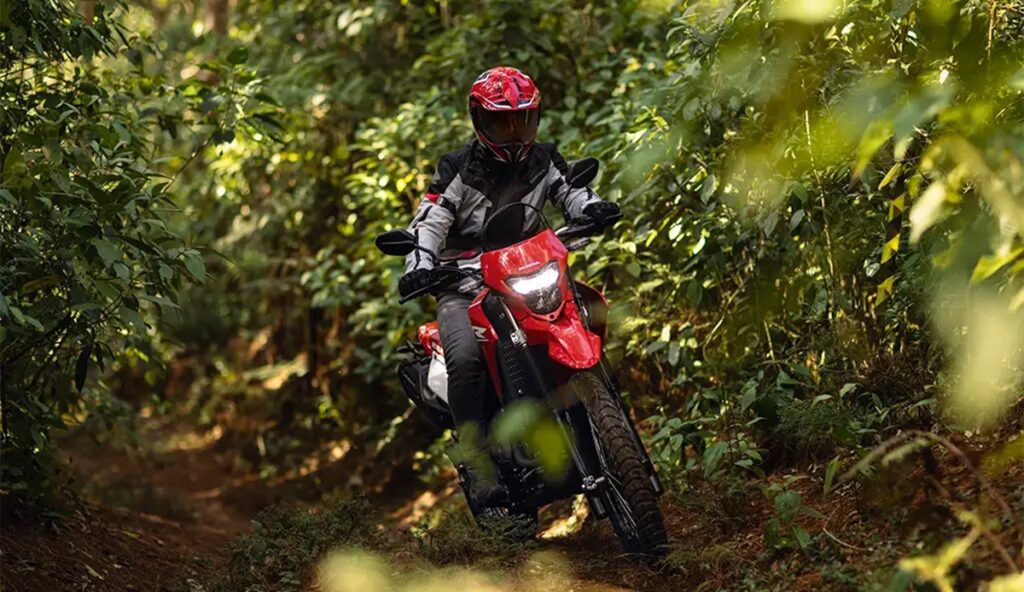 Honda Revela o Preço da Nova XR 300L Tornado 2025; Veja Ficha Técnica e ...